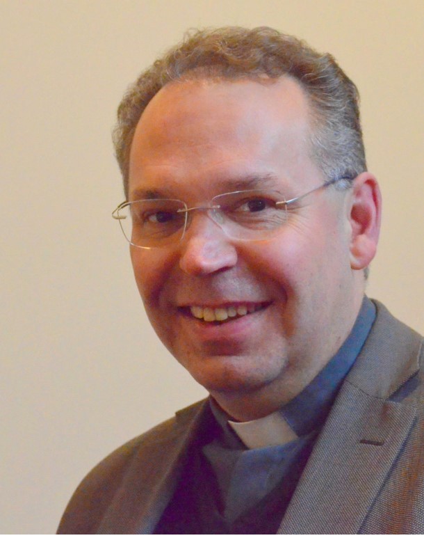 Licht van Christus Nieuwe pastoor parochie Licht van Christus - Licht ...